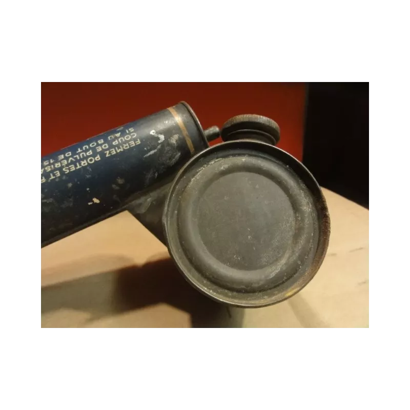 1 PULVERISATEUR FLY-TOX