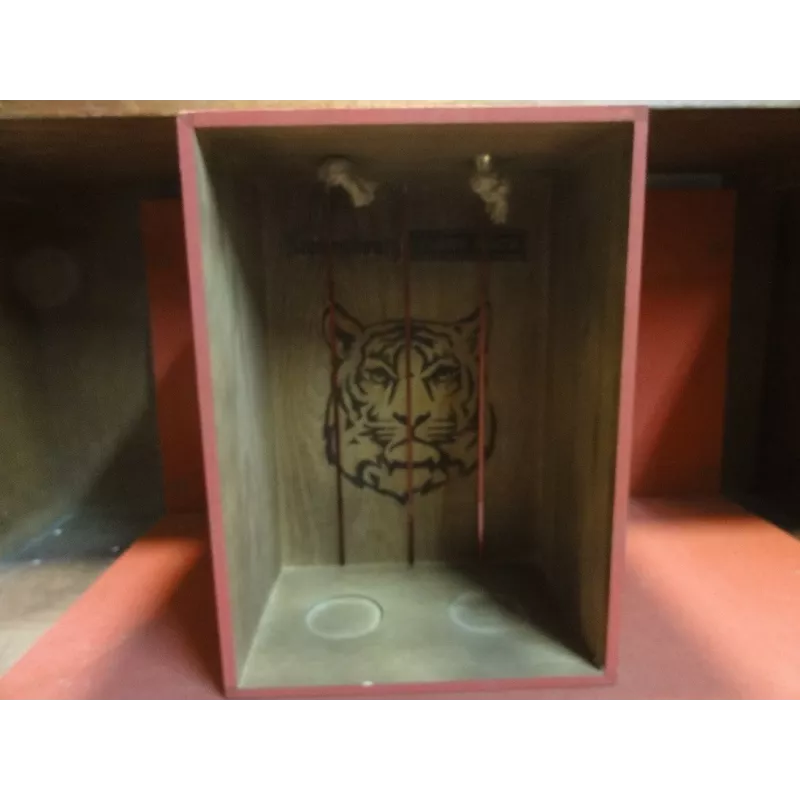PRESENTOIR TIGRE BOCK EN BOIS 32CM X23CM X15CM