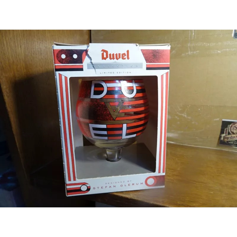 1 VERRE DUVEL COLLECTOR STEFAN GLERUM 33CL ANNEE 2011